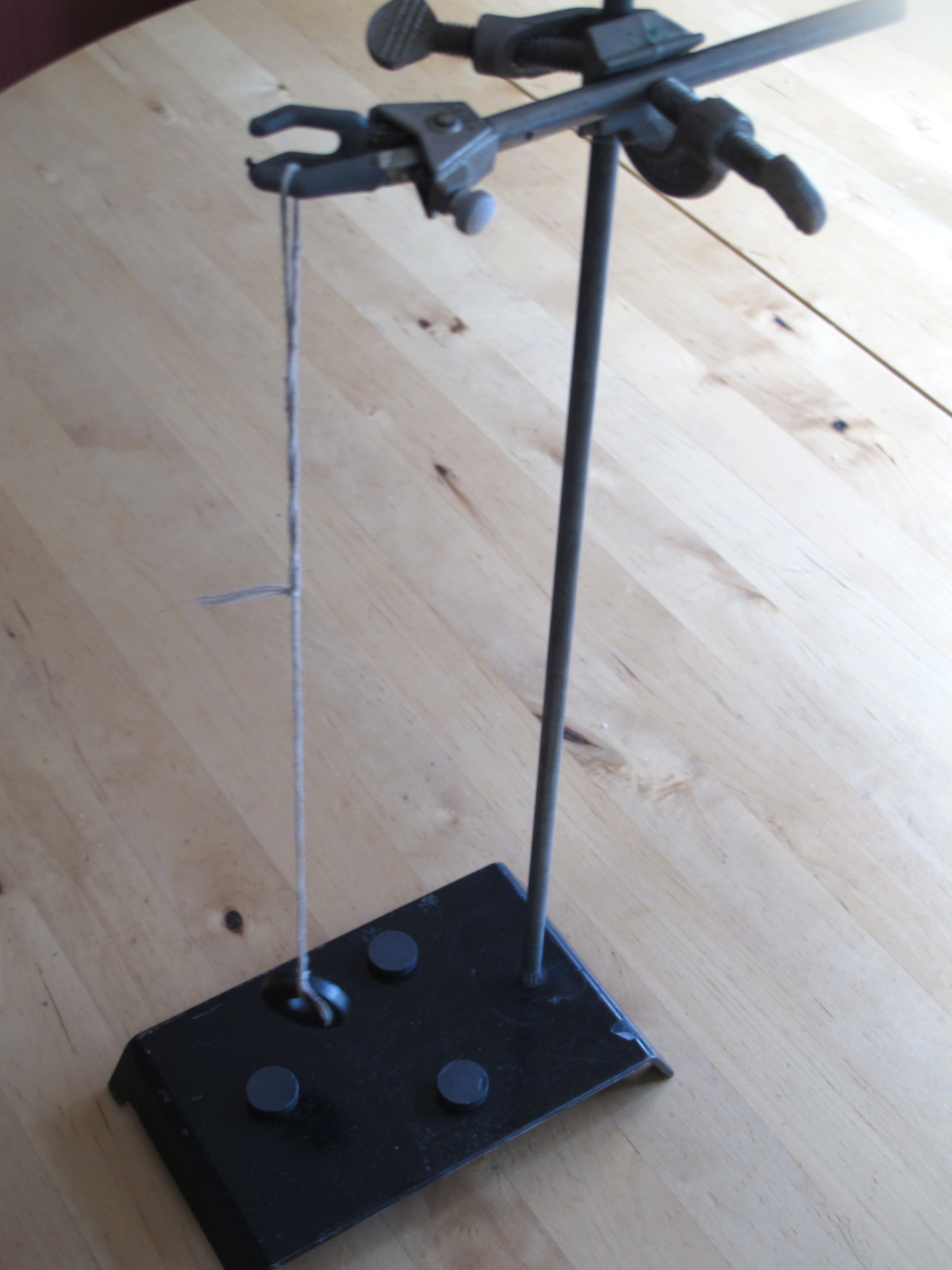 Magnet pendulum | ingridscience.ca